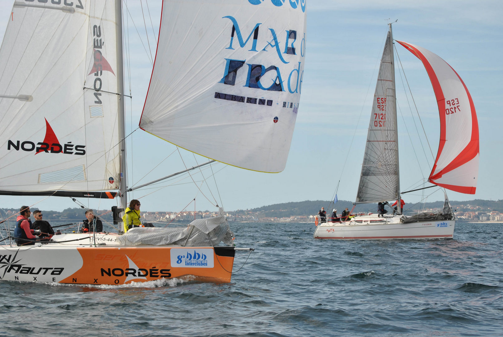 La flota de la 8ª Regata Interclubes se comprime en cabeza tras el ...