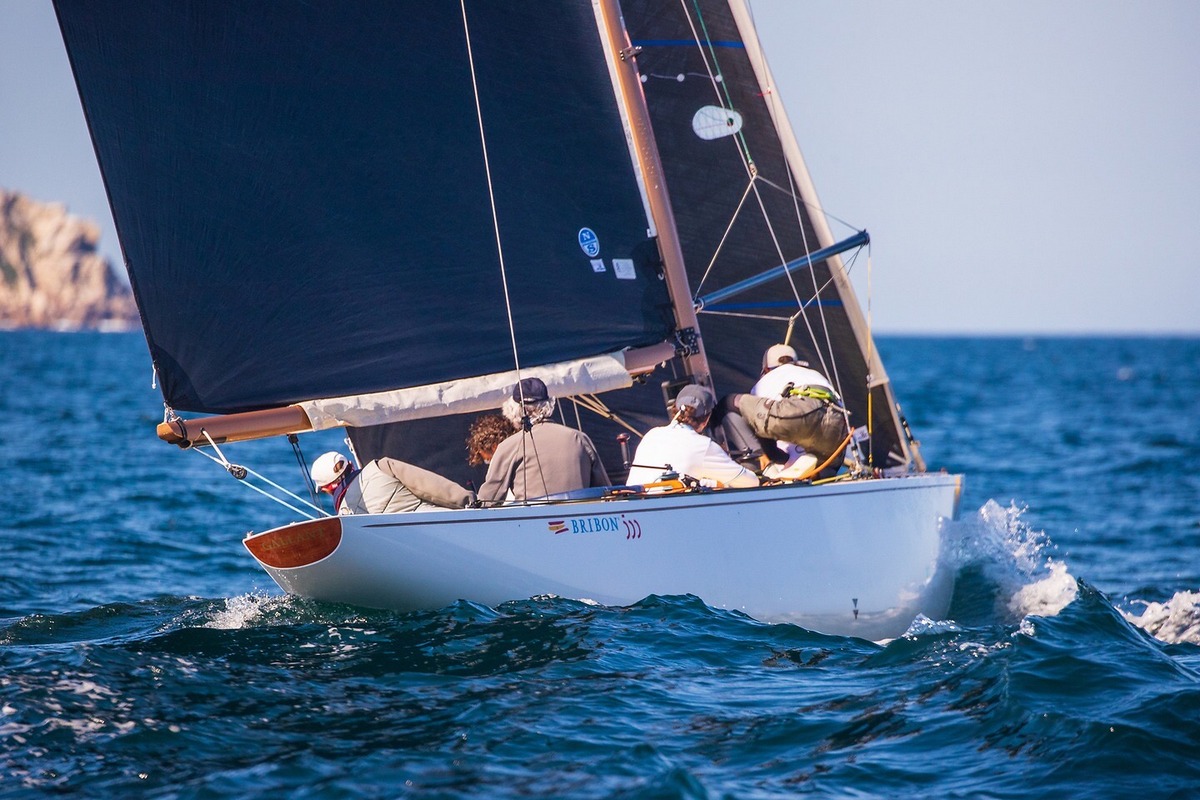 El español “Bribon 500” y el suizo “Sophie Racing”, vencedores del ...