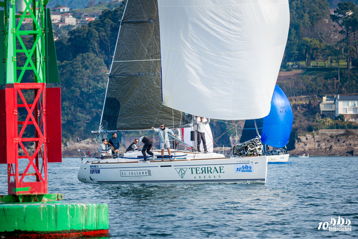 La flota de la 10ª Regata Interclubes Ría de Pontevedra, lista para ...