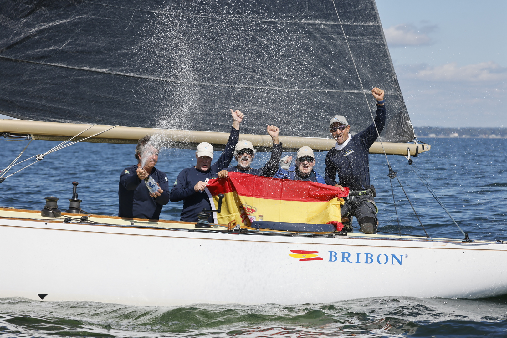 El Bribon y el Rey Don Juan Carlos firman una gesta histórica con ...